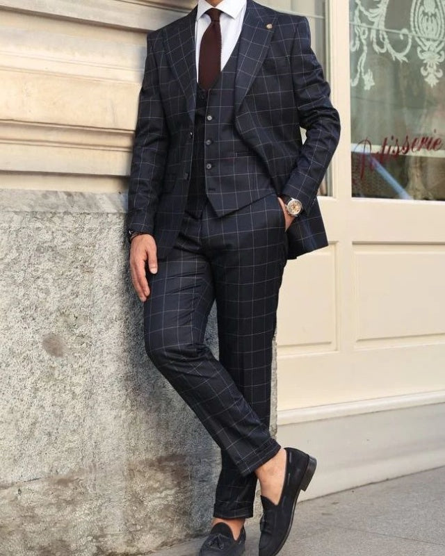 Chad Dark Blue Plaid Three Pieces Peaked Lapel Prom Men Suits – Hottuxedos